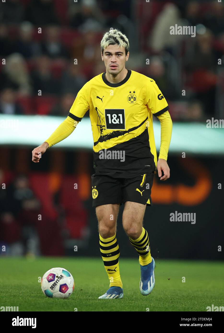 Giovanni Reyna of Borussia Dortmund FC Augsburg - Borussia Dortmund ...
