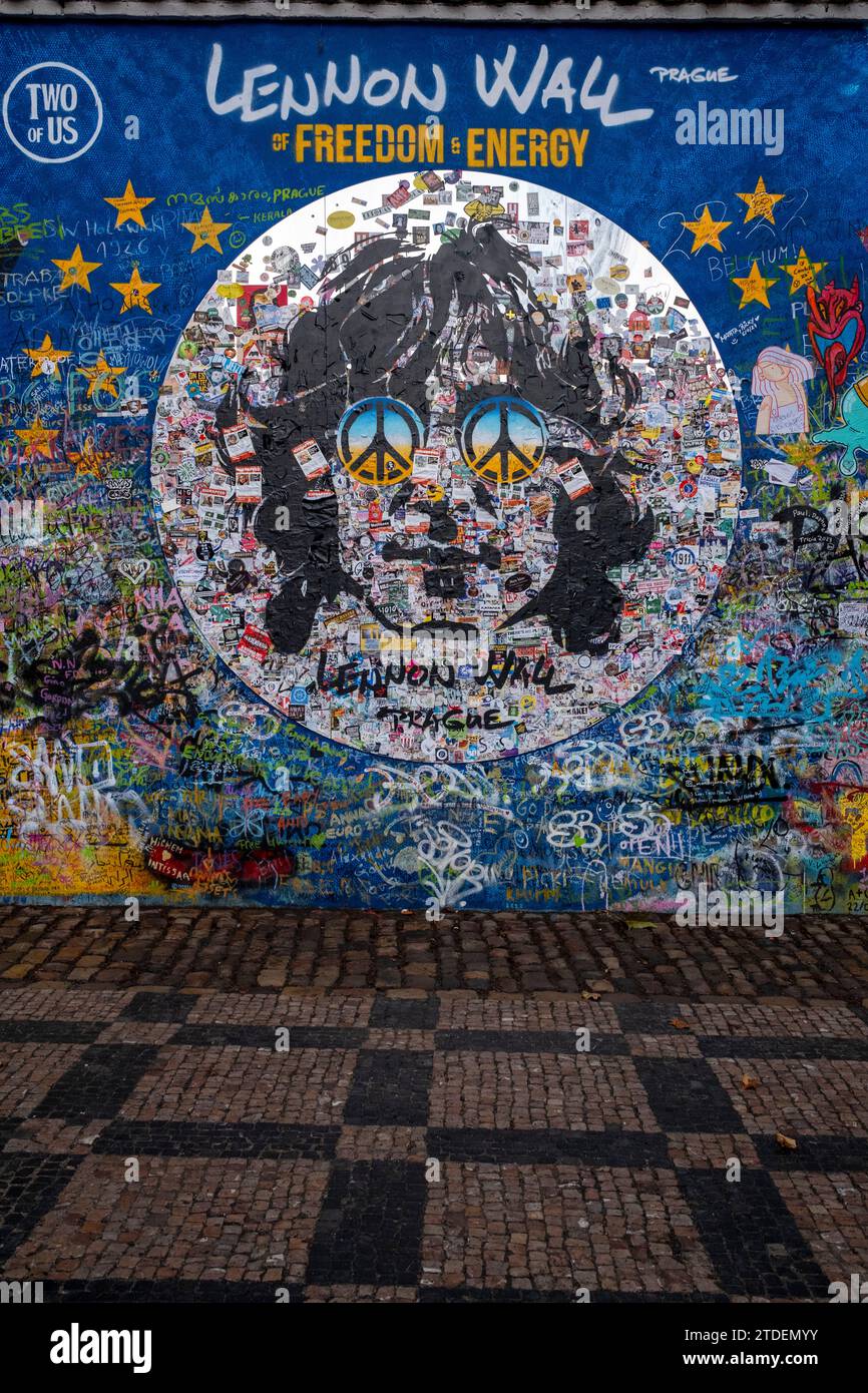 Lennon wall in the 1980s hi-res stock photography and images - Alamy