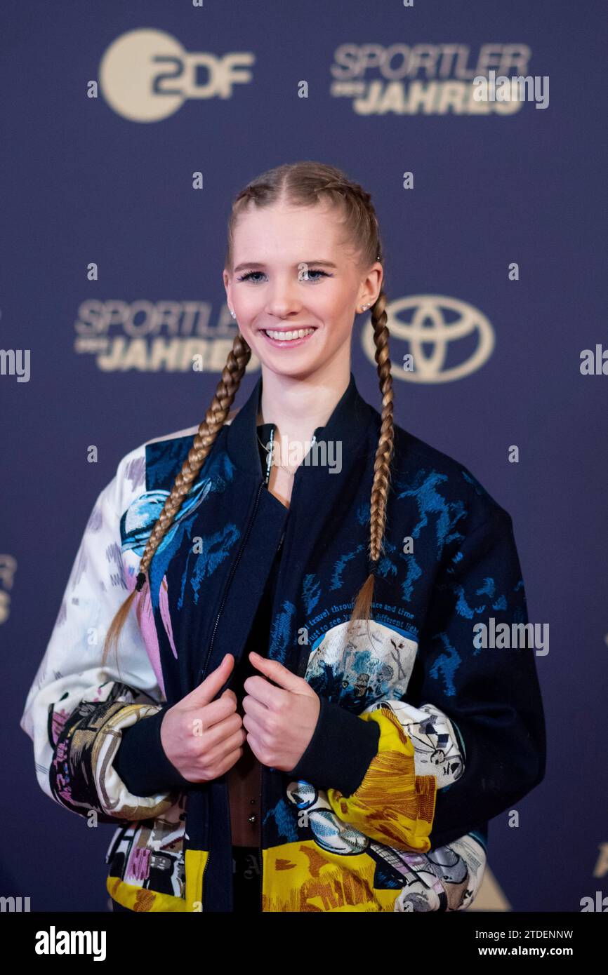 Lunax hi-res stock photography and images - Alamy