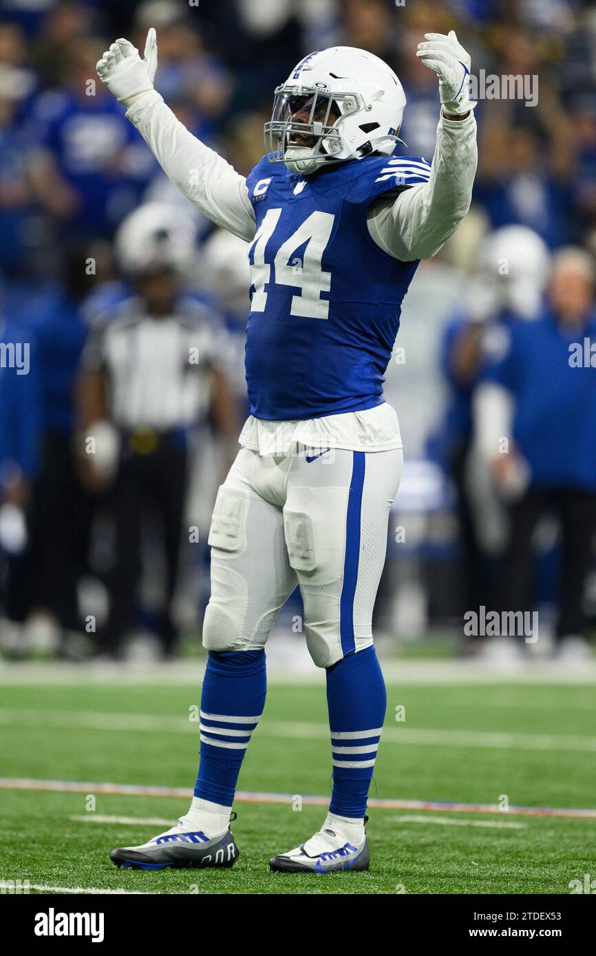 Indianapolis Colts linebacker Zaire Franklin (44) calls for more crowd noise during an NFL ...