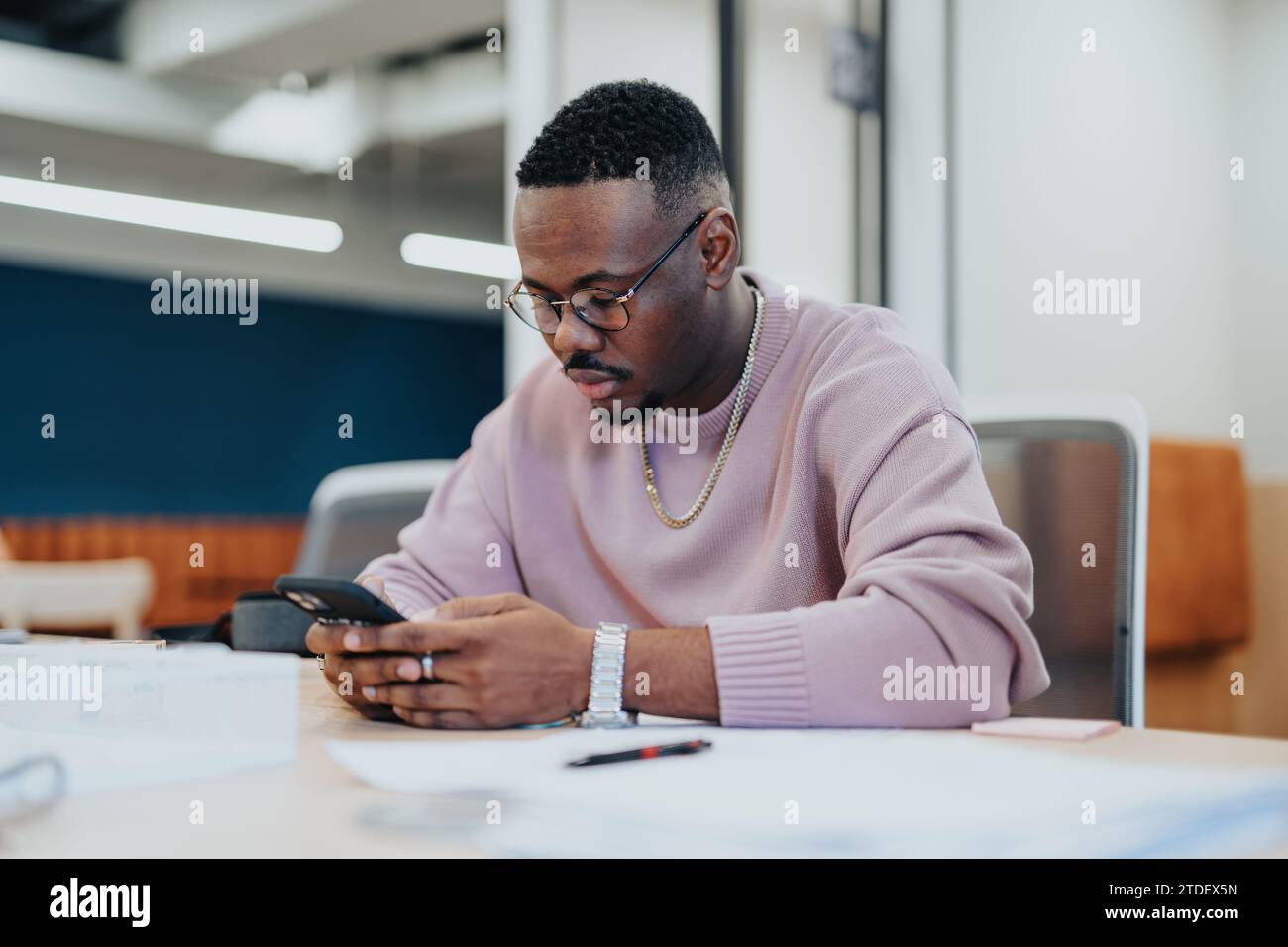 Business team checking charts hi-res stock photography and images - Alamy