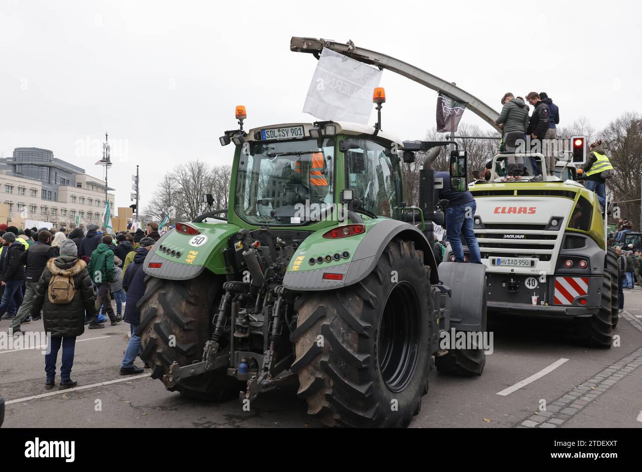 Deutschland, Berlin, Platz des 18. März, Bauern-Demo, Protests unter ...