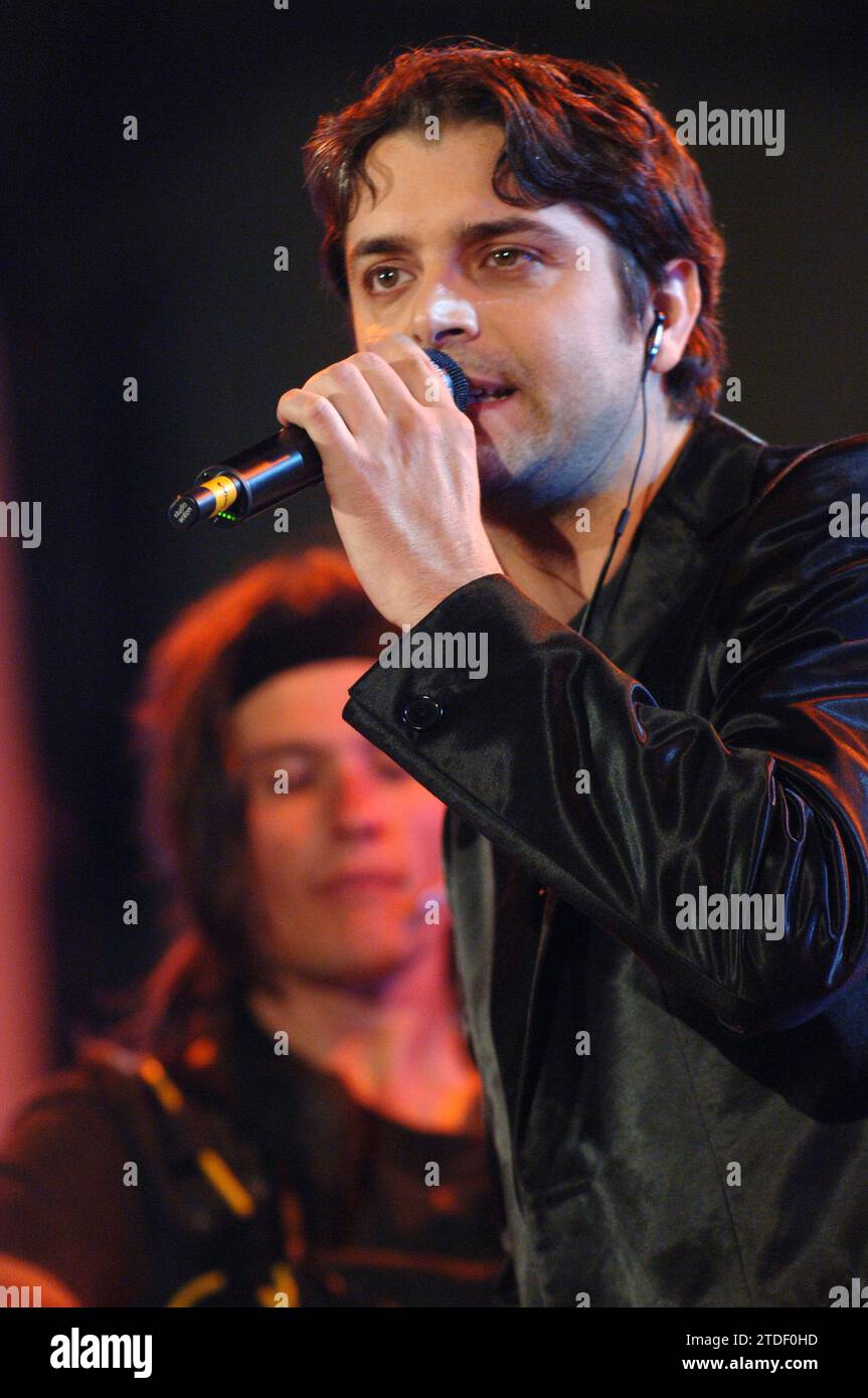 Samuele bersani performance hi-res stock photography and images - Alamy