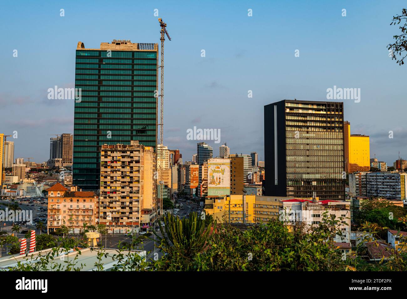 Luanda city hi-res stock photography and images - Alamy