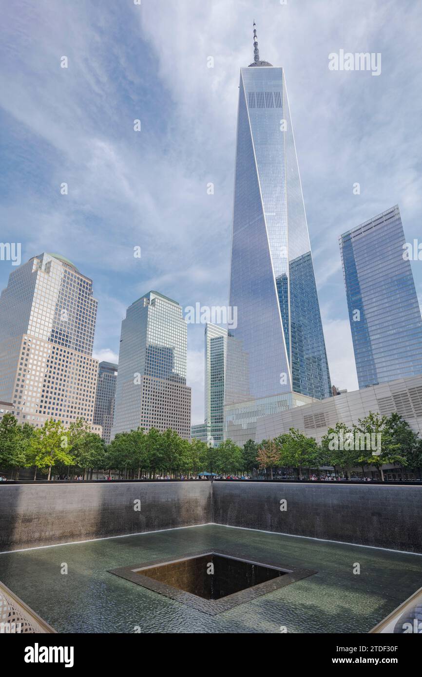 9 11 memorials reflecting pools hi-res stock photography and images - Alamy