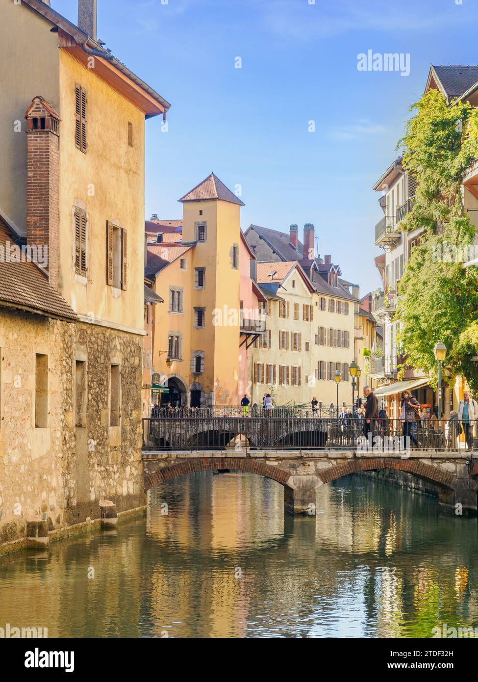 Canals lined with medieval houses in the old center of Annecy, Annecy ...