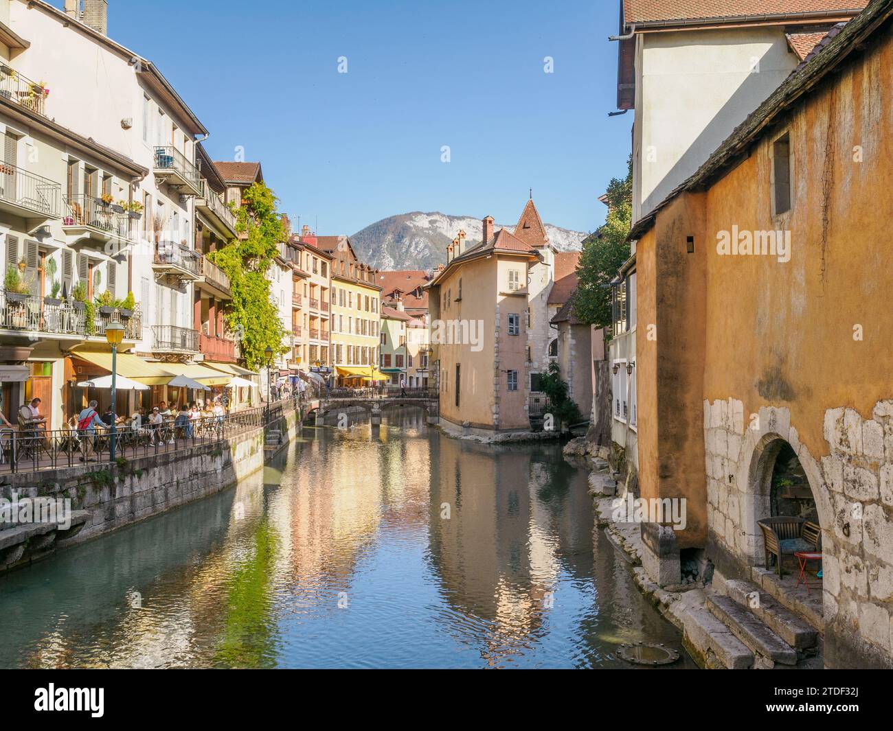 Canals lined with medieval houses in the old center of Annecy, Annecy ...