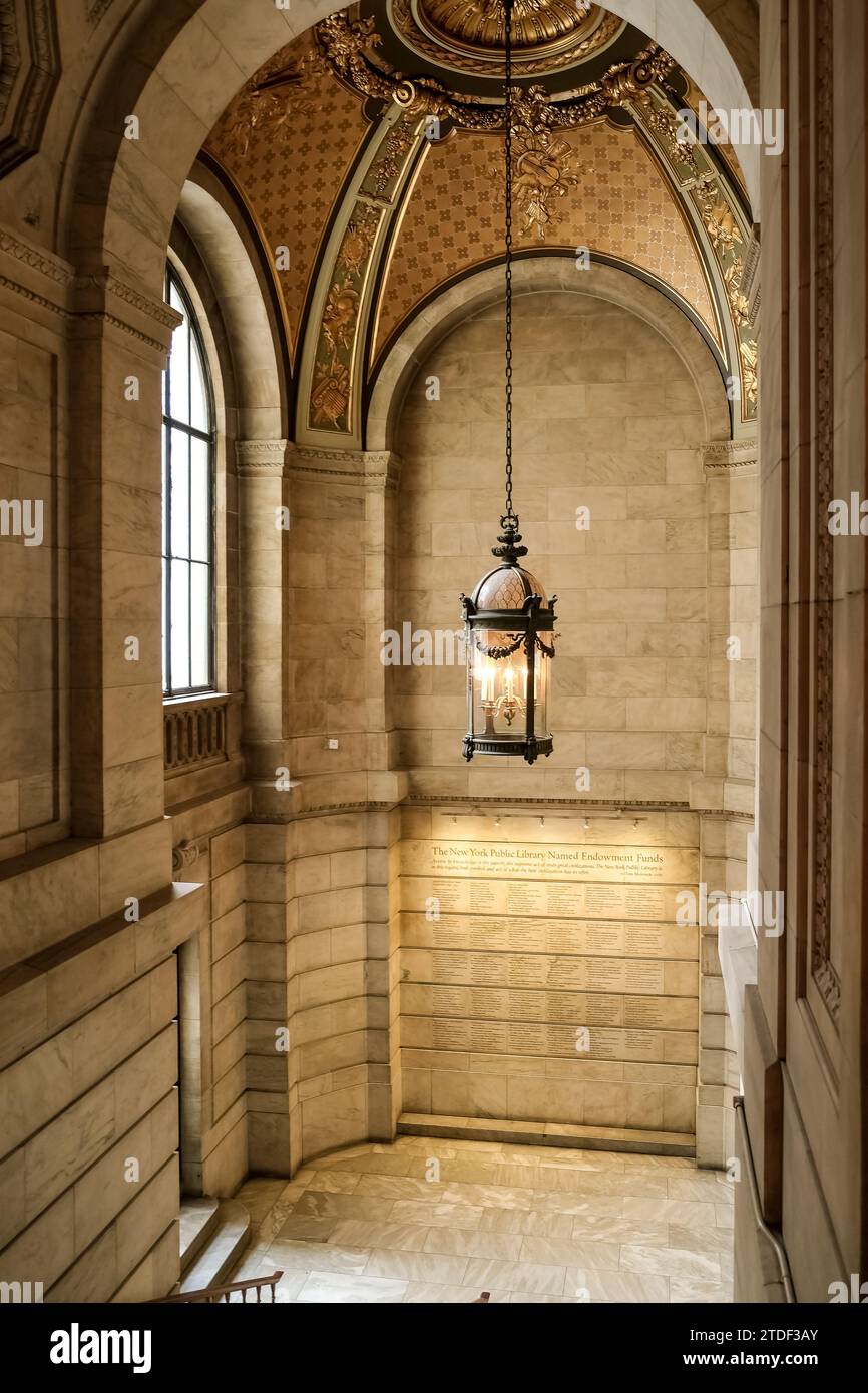 Largest library in the world hi-res stock photography and images - Alamy