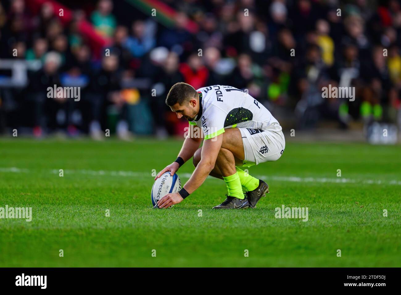 LONDON, UNITED KINGDOM. 17th, Dec 2023. Thomas Ramos of Stade ...