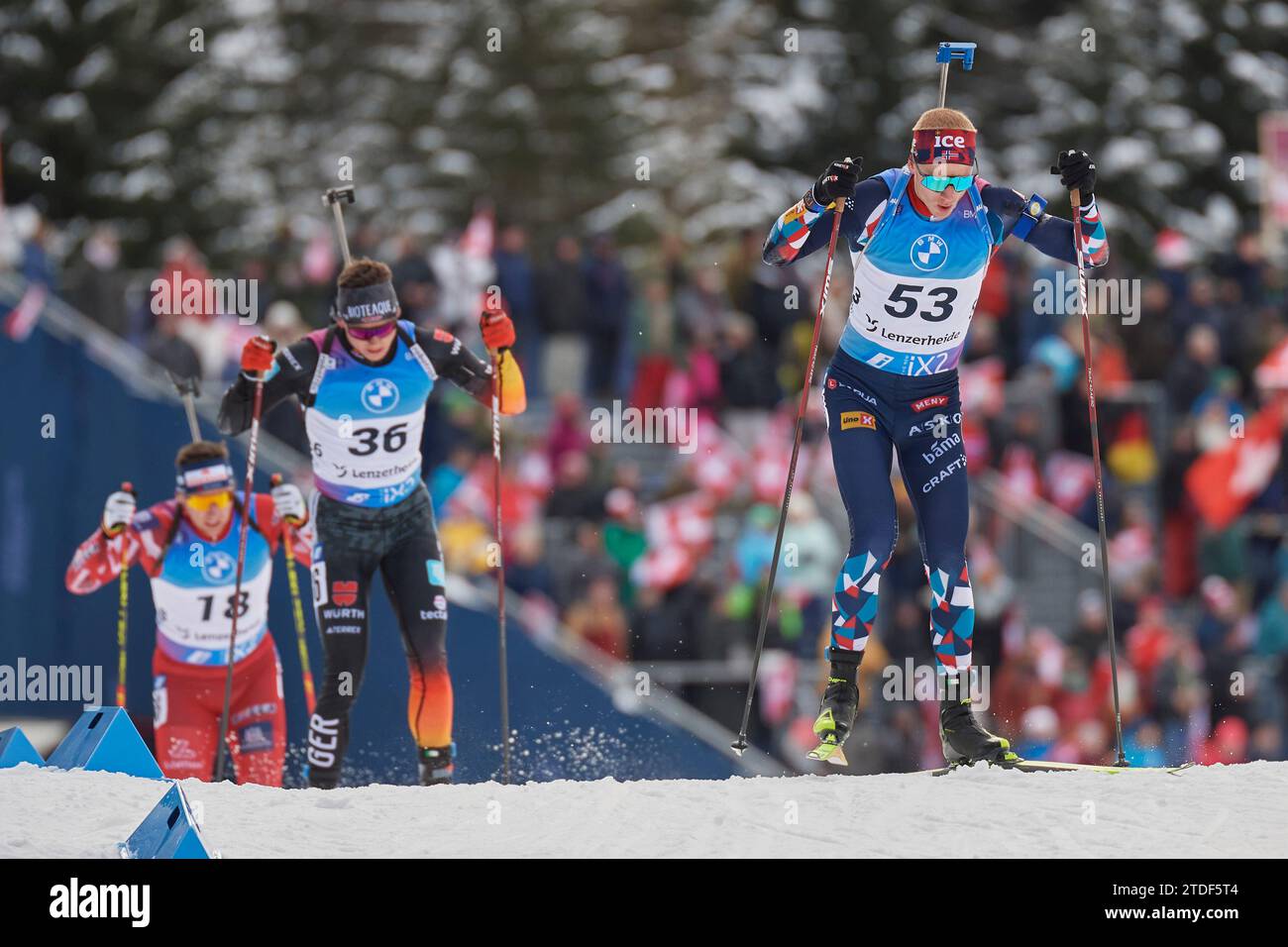Lenzerheide, Schweiz, 15. Dezember 2023. Boe Johannes Thingnes NOR vor ... Lenzerheide, Schweiz, 15. Dezember 2023. Boe Johannes Thingnes NOR vor ...
