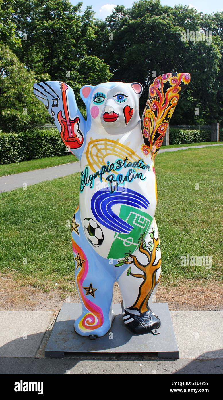 Berlin United buddy bear sculptures on Olympiastadion, Berlin, Germany ...