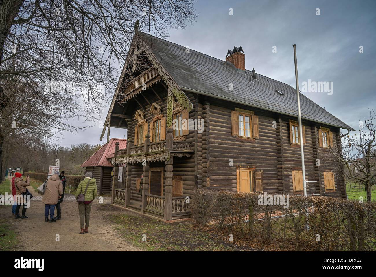 Historisches Holzhaus, Kolonie Alexandrowka, Potsdam, Brandenburg ...