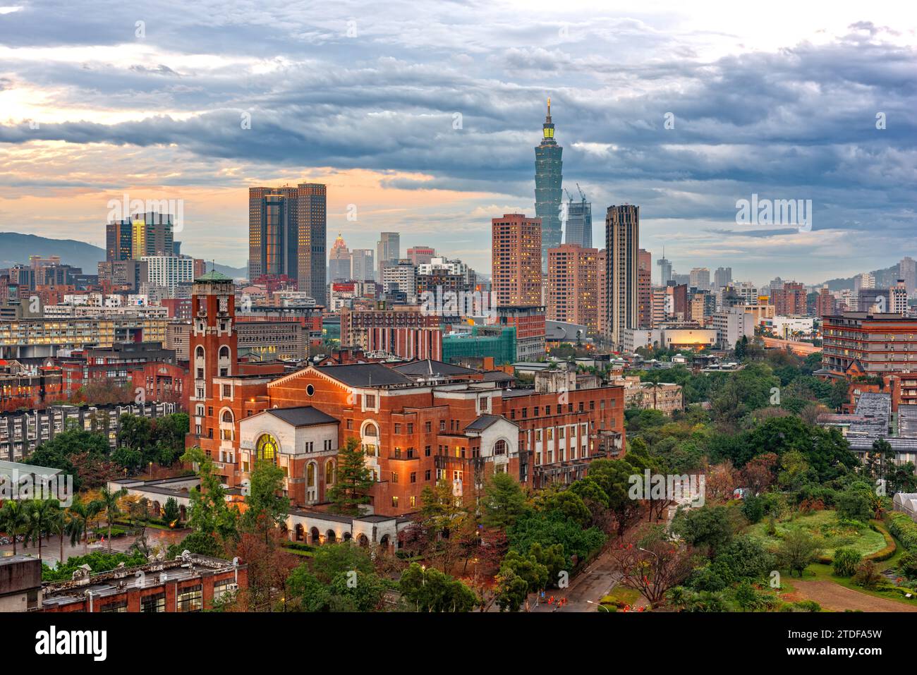 Taipei, Taiwan skyline with university buildings at dusk Stock Photo ...