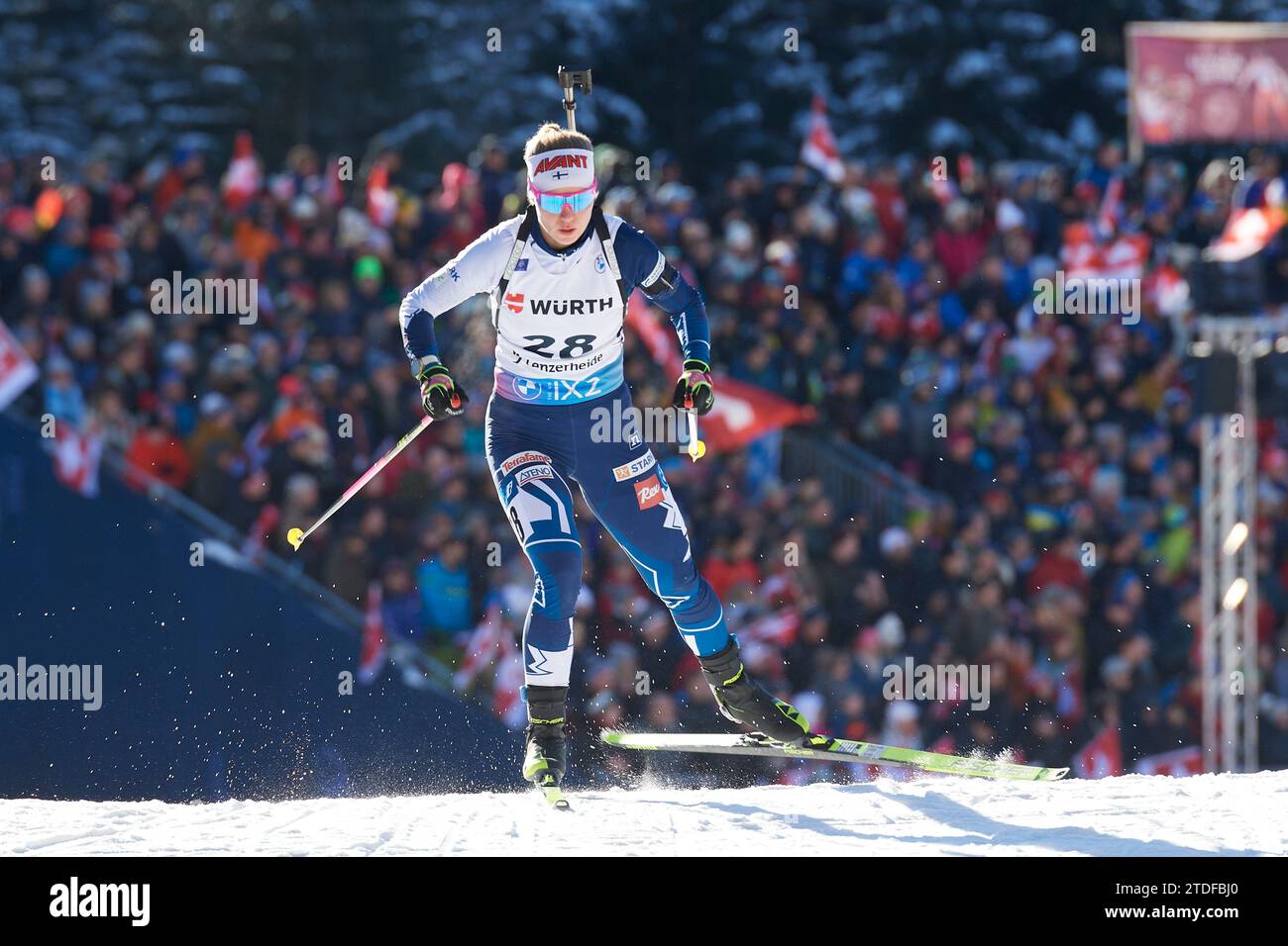 Lenzerheide, Schweiz, 16. Dezember 2023. Minkkinen Suvi FIN bei der 10 ... Lenzerheide, Schweiz, 16. Dezember 2023. Minkkinen Suvi FIN bei der 10 ...