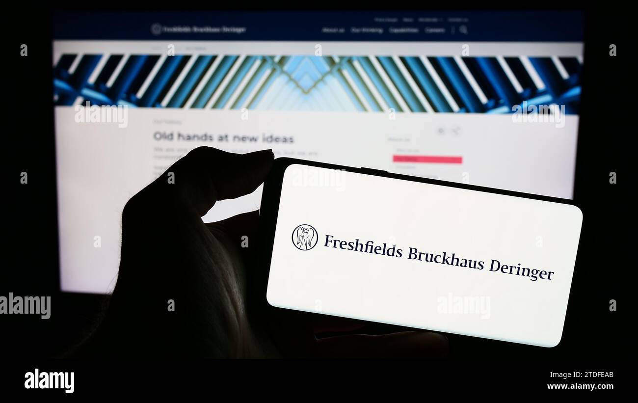 Freshfields bruckhaus deringer logo hi-res stock photography and images - Alamy