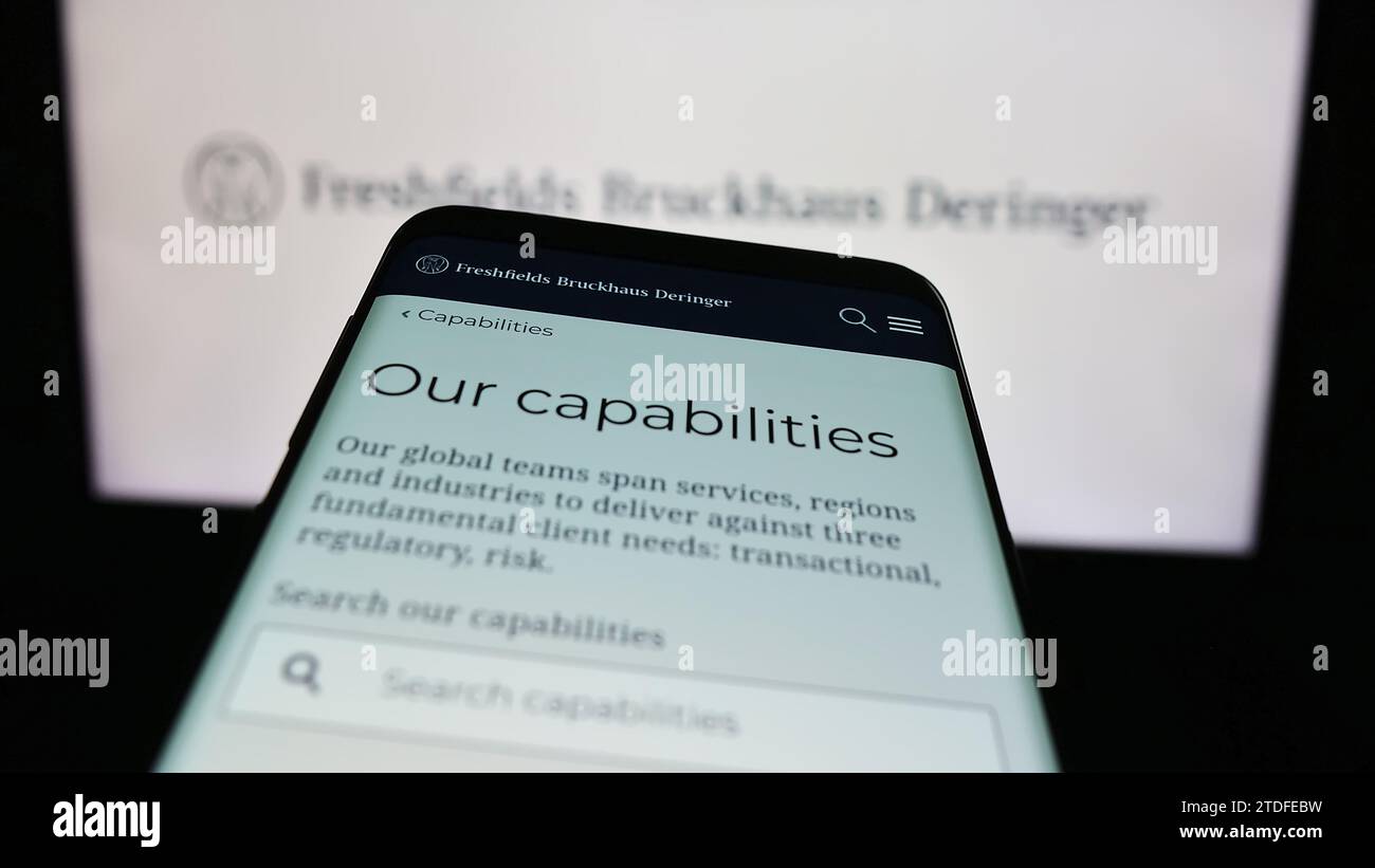 Freshfields bruckhaus deringer logo hi-res stock photography and images - Alamy