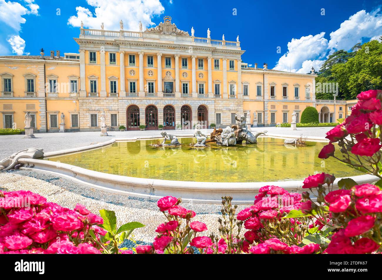 Town of Como public park and villa Olmo view, Como lake, Lombardy ...