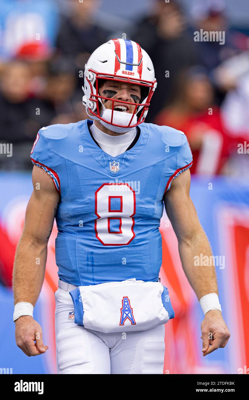 Tennessee Titans quarterback Will Levis (8) yells to a teammate during ...