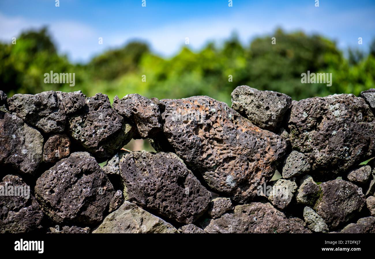 Black basalt gravel hi-res stock photography and images - Alamy