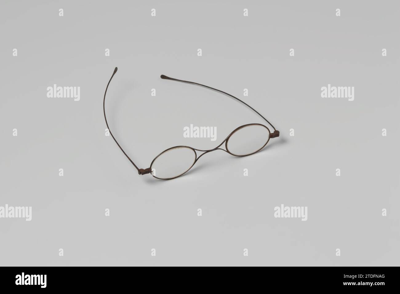 Glasses with narrow iron frame, oval glasses, double nose bridge and ...