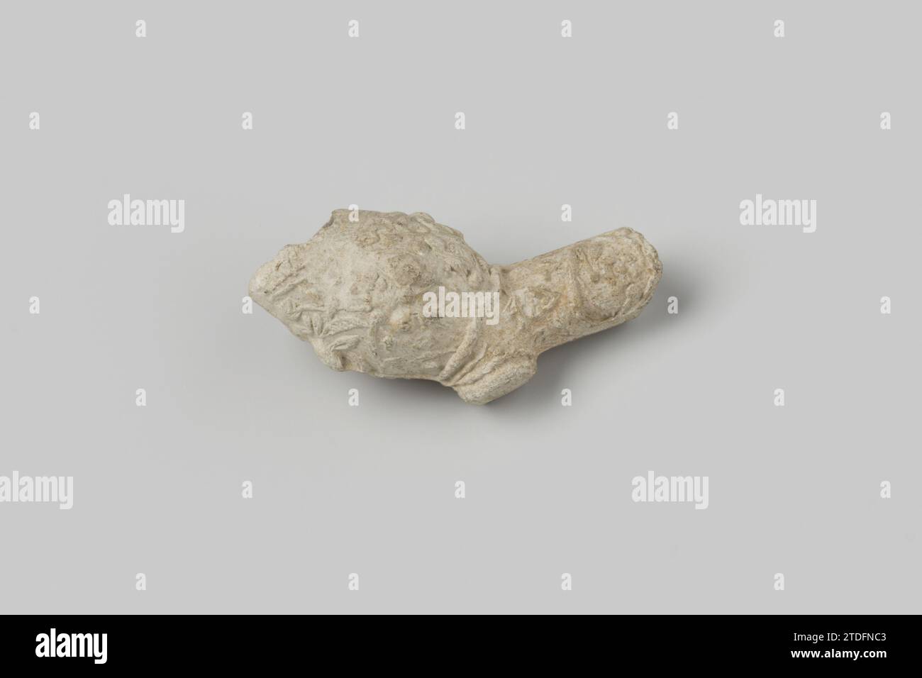 Pijpenkop., Anonymous, c. 1400 - c. 1950 Pijpenkop decorated with ...