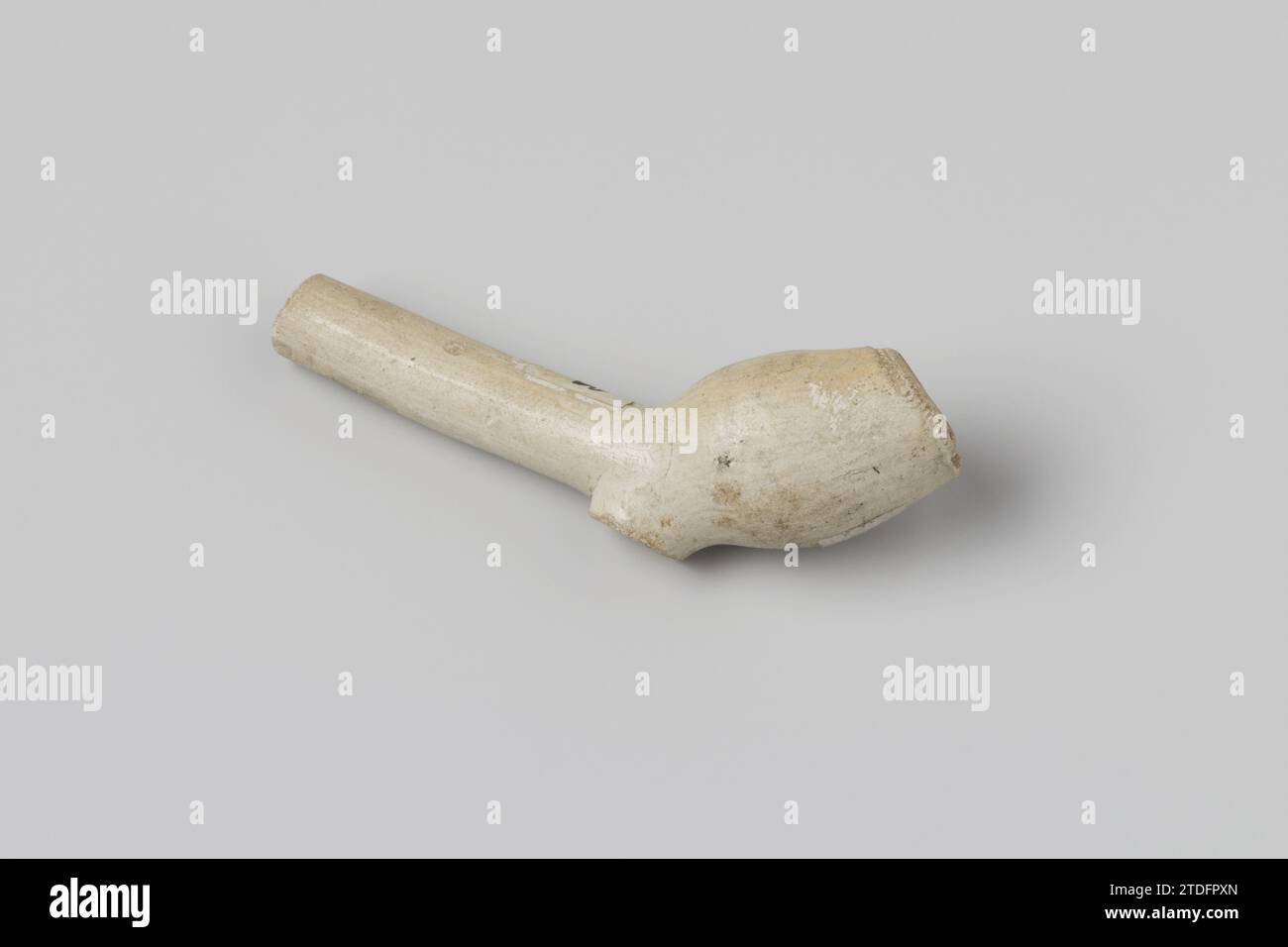 Tobacco pipe., C. 1400 - c. 1950 Tobacco pipe. Stamp: Crowned Roos and ...