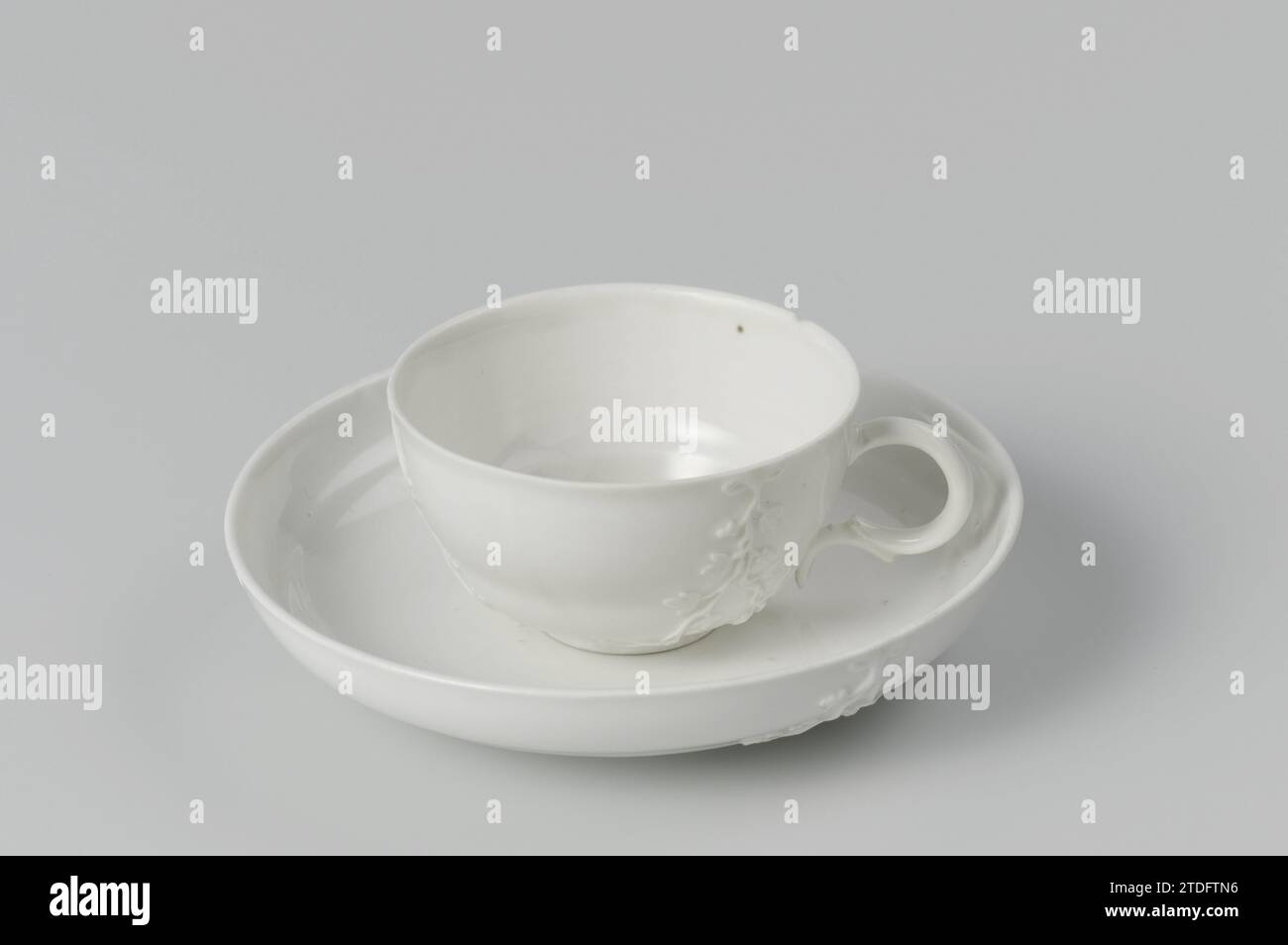 Cup and Saucer, Weesper Porseleinfabriek, c. 1759 - c. 1771 Head and ...