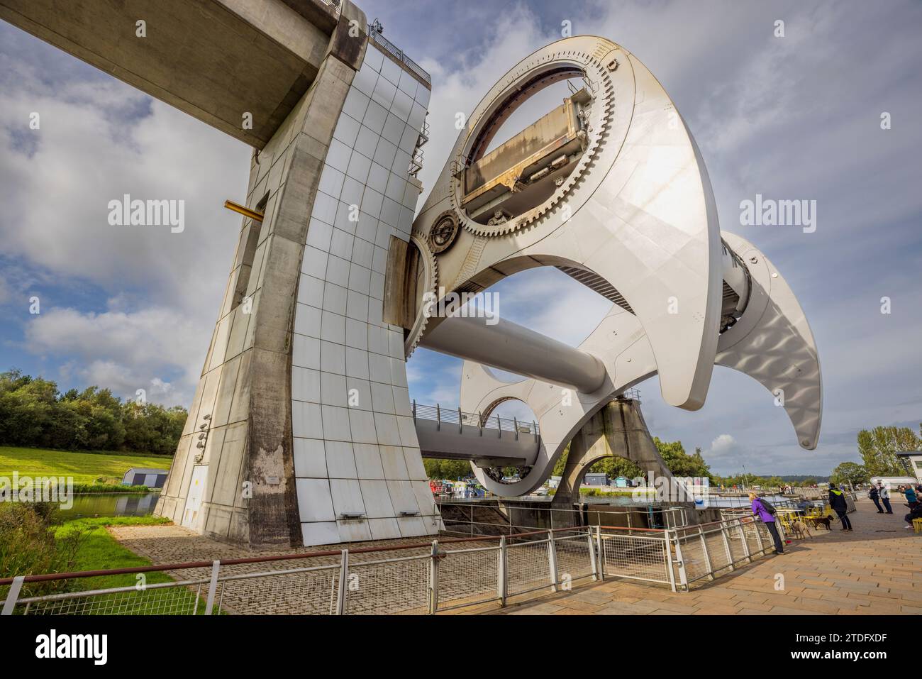 The Falkirk Wheel in operation, Stirlingshire, Scotland Stock Photo - Alamy