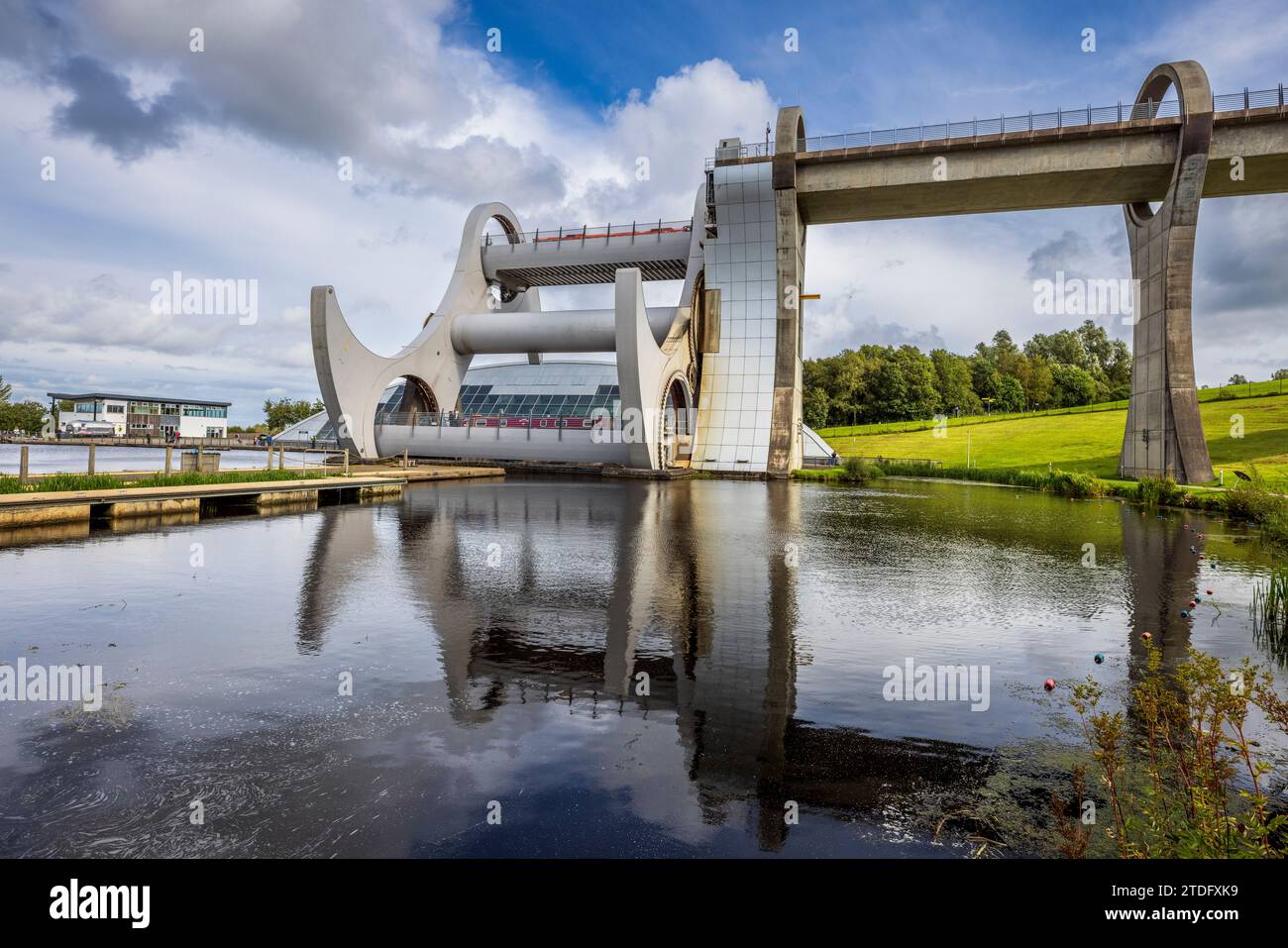The Falkirk Wheel in operation, Stirlingshire, Scotland Stock Photo - Alamy