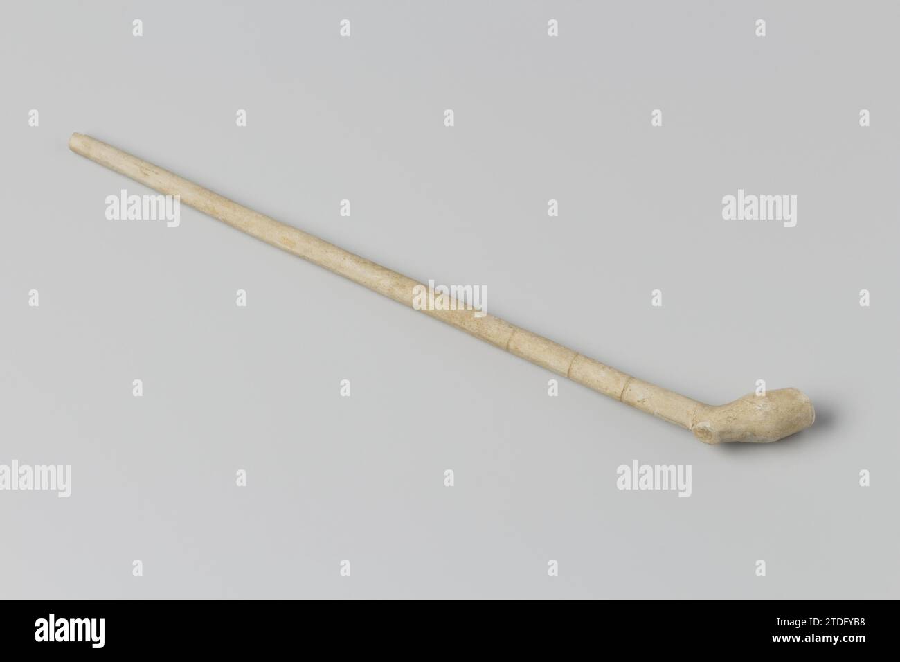 Tabakspijp, anonymous, c. 1400 - c. 1950 Tobacco pipe. earthenware ...