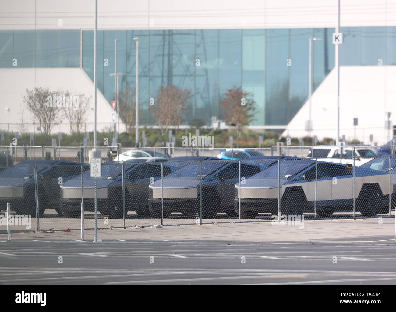 Tesla cybertruck 2023 hi-res stock photography and images - Alamy