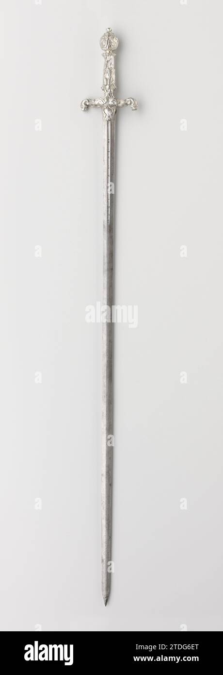 A long ricasso hi-res stock photography and images - Alamy