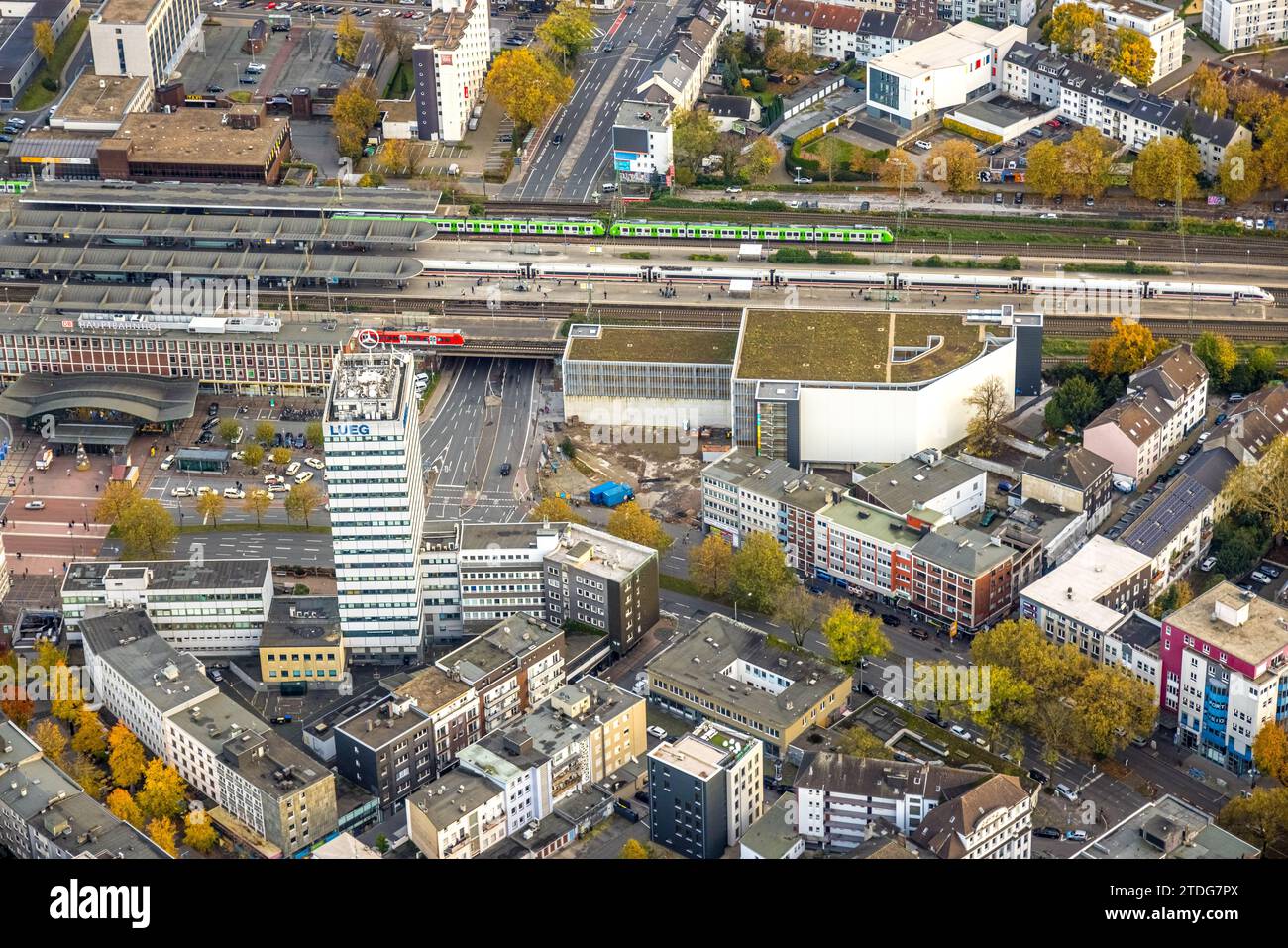 Aerial view, central station Hbf with S-Bahn and Lueg high-rise, new construction of the parking ...