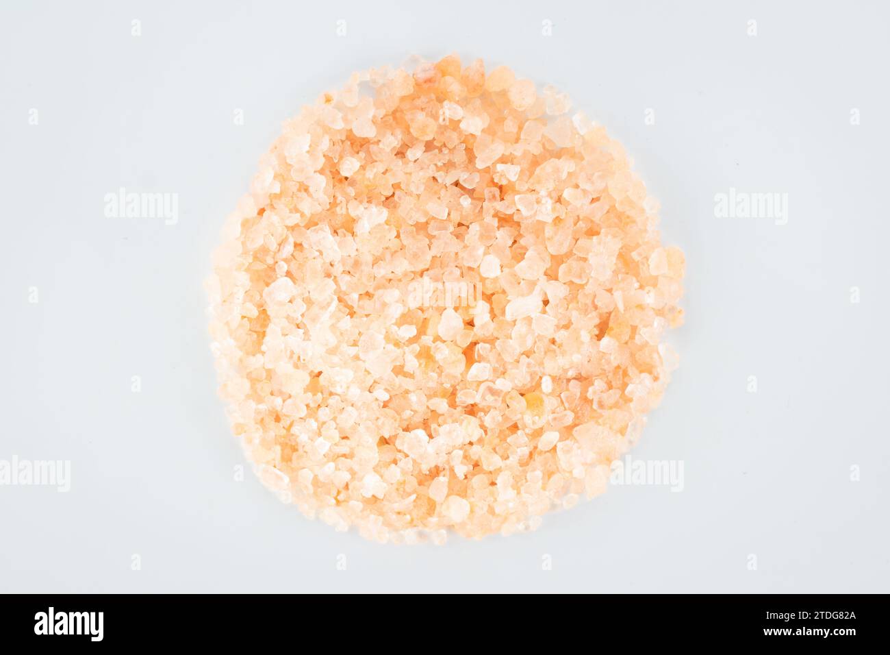 Pink Salt piled up in circle shape isolated on white background Stock ...