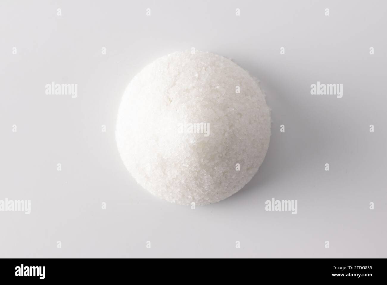 table salt piled in circle shape isolated on white background Stock ...