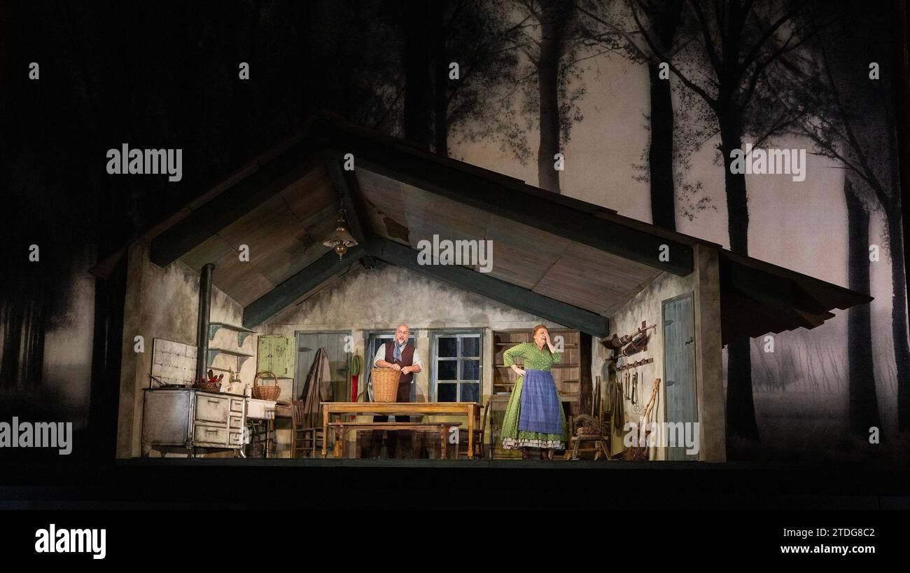 Grimm fairytale hi-res stock photography and images - Alamy