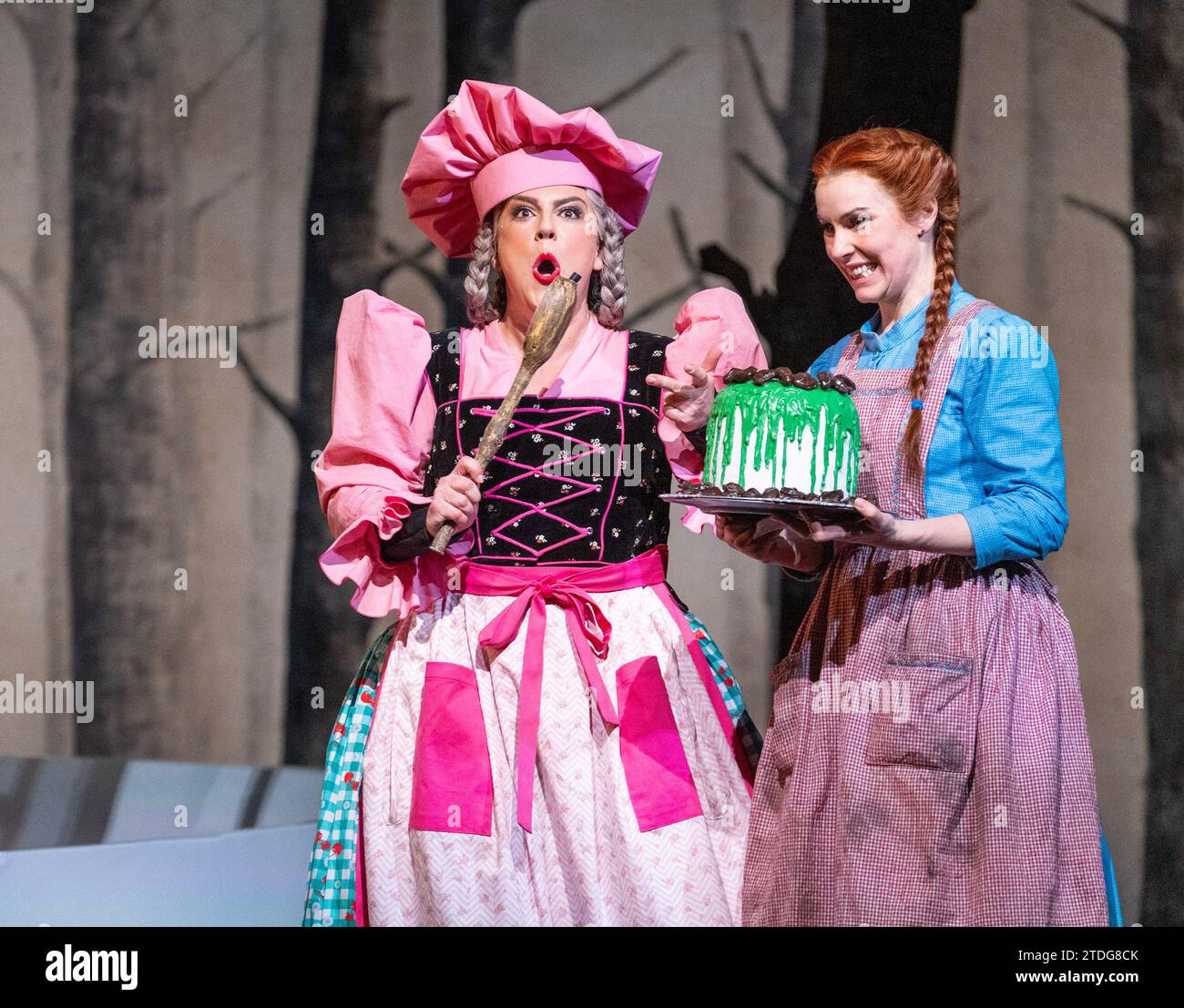 Lucy burge hi-res stock photography and images - Alamy