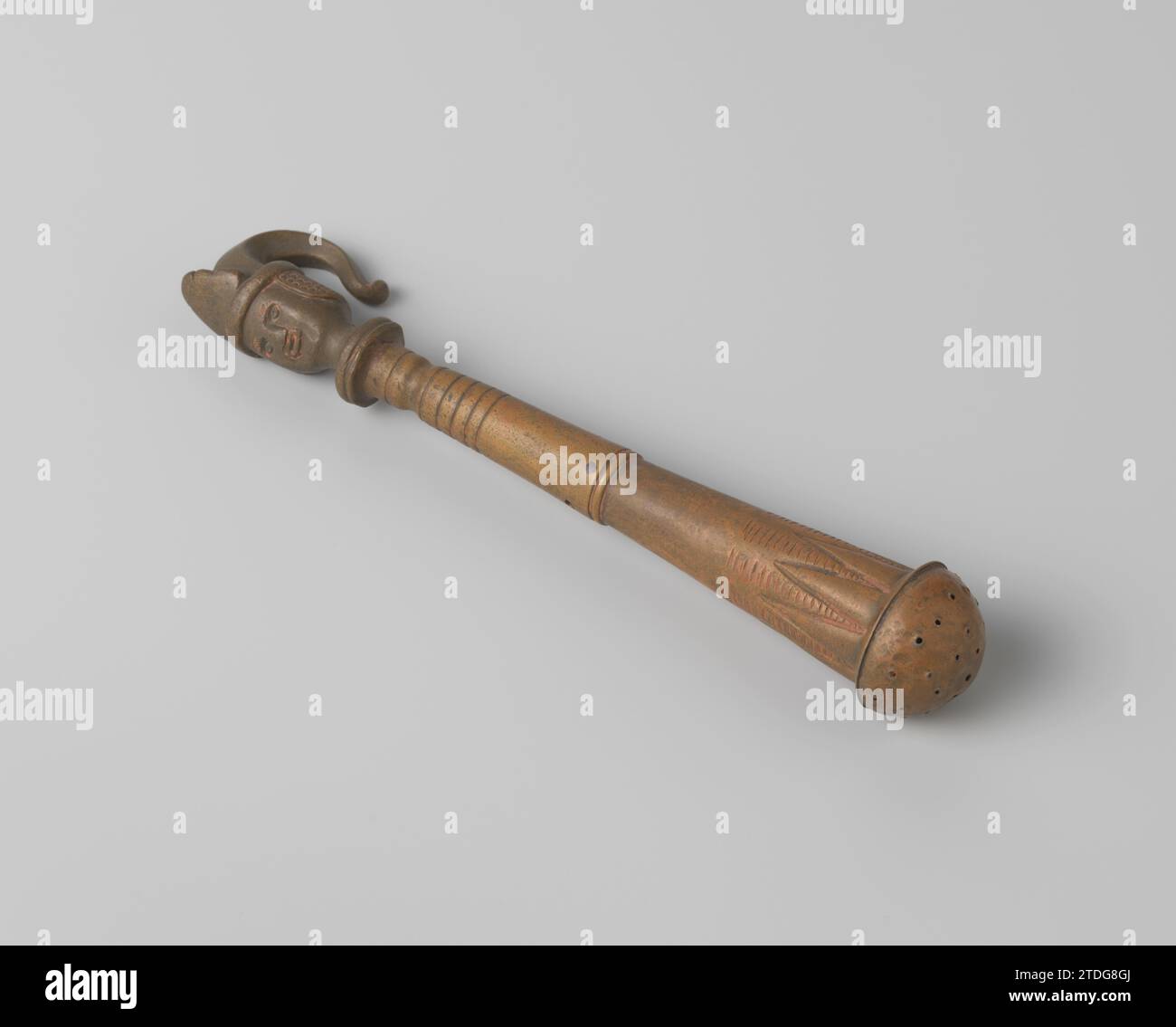 Narrow head hi-res stock photography and images - Alamy