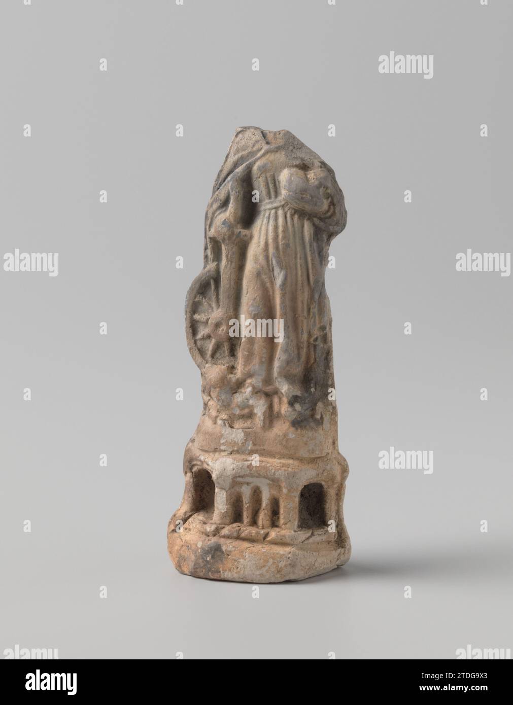 Fragment of pipe signs statue, c. 1400 - c. 1950 Fragment of pipe ...
