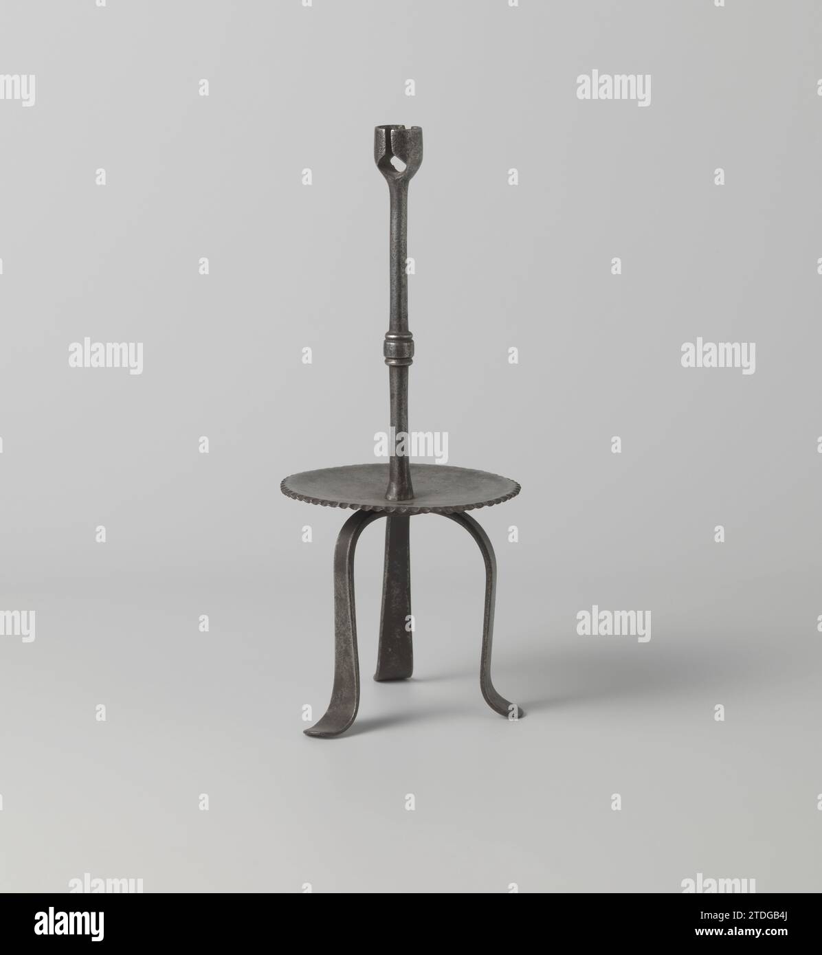 Iron candlestick on three legs, Anonymous, 1500 - 1600 Iron candlestick ...