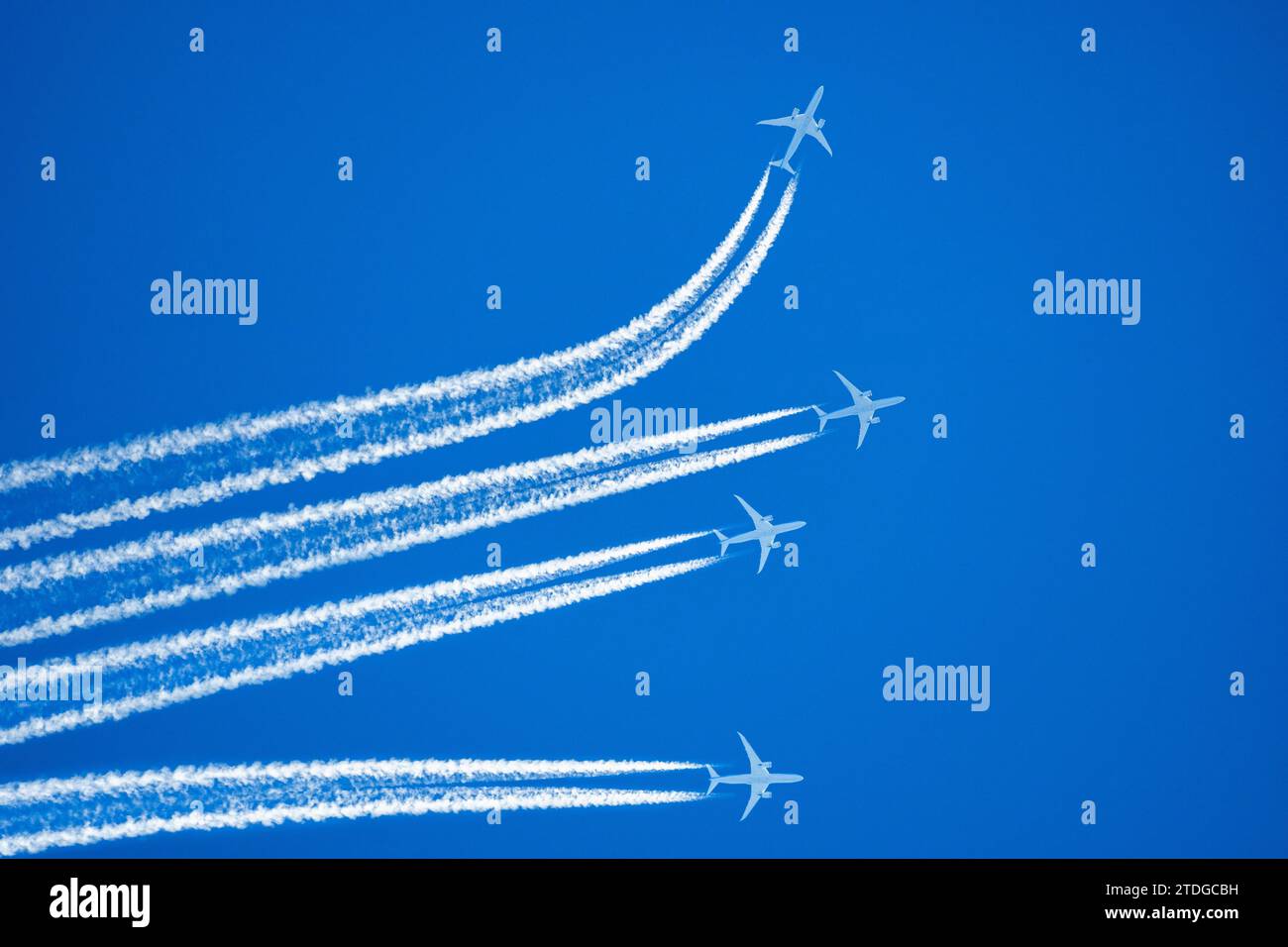 Going to different directions hi-res stock photography and images - Alamy
