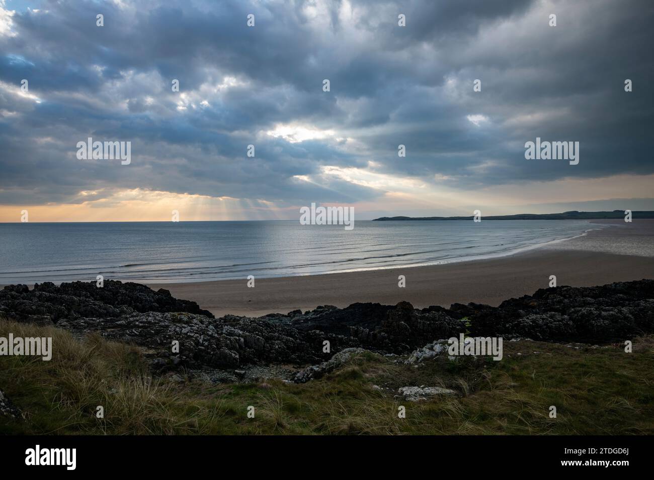 View across the expanse of Traeth Penrhos beach from Llanddwyn Island ...