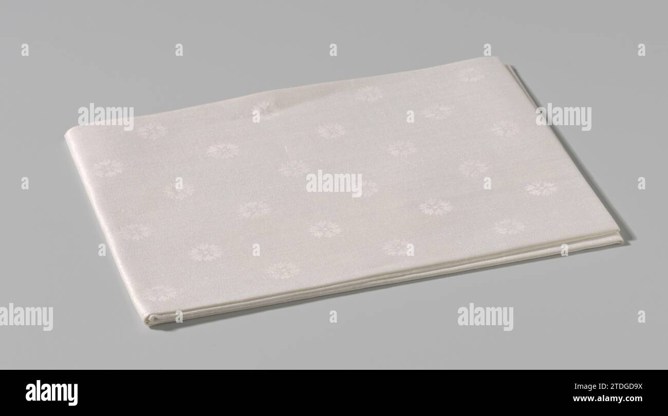 Napkin with a flower pattern, anonymous, c. 1800 - c. 1810 Linnamast ...