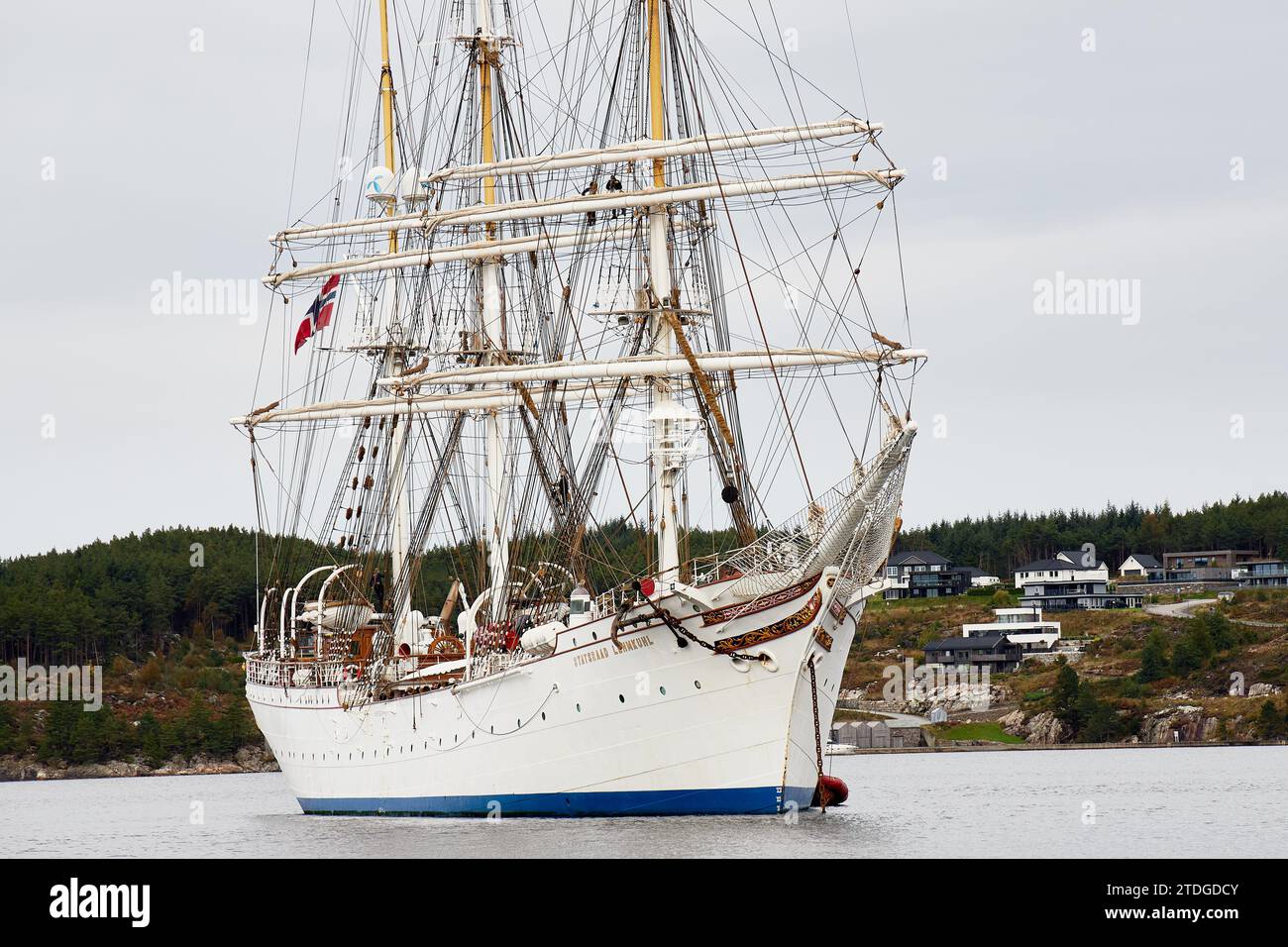 Barque sailing ship hi-res stock photography and images - Alamy