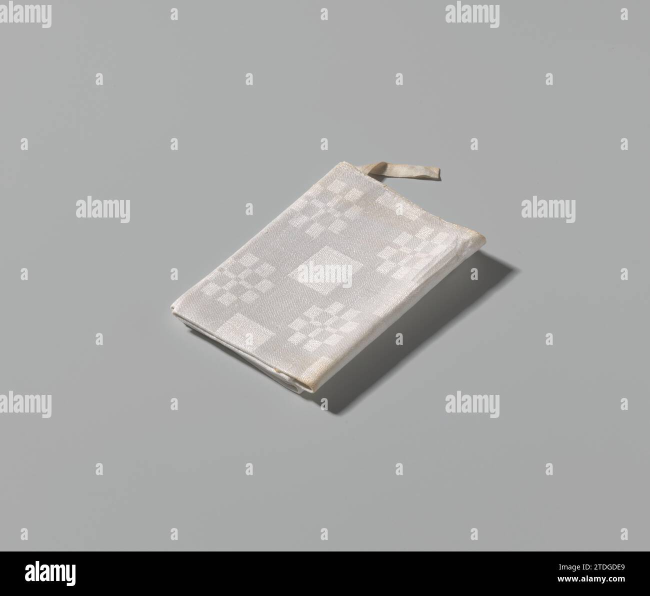 Towel from Linnamast with loop ,, 1800 - 1875 Towel of linen, loop to ...