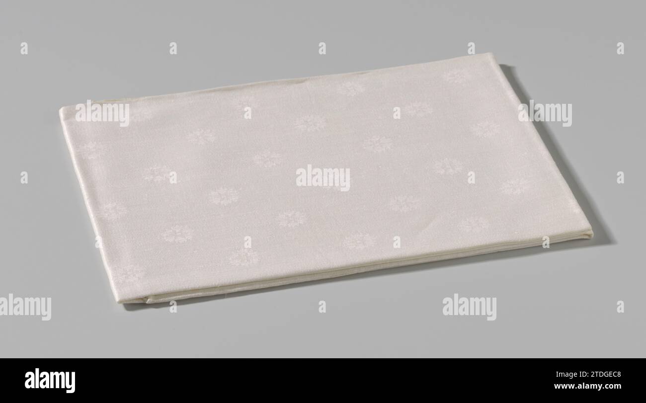 Napkin with a flower pattern, anonymous, c. 1800 - c. 1810 Linnamast ...