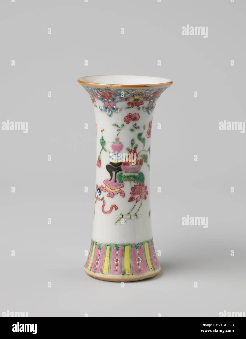 Two beaker vases vase hi-res stock photography and images - Alamy