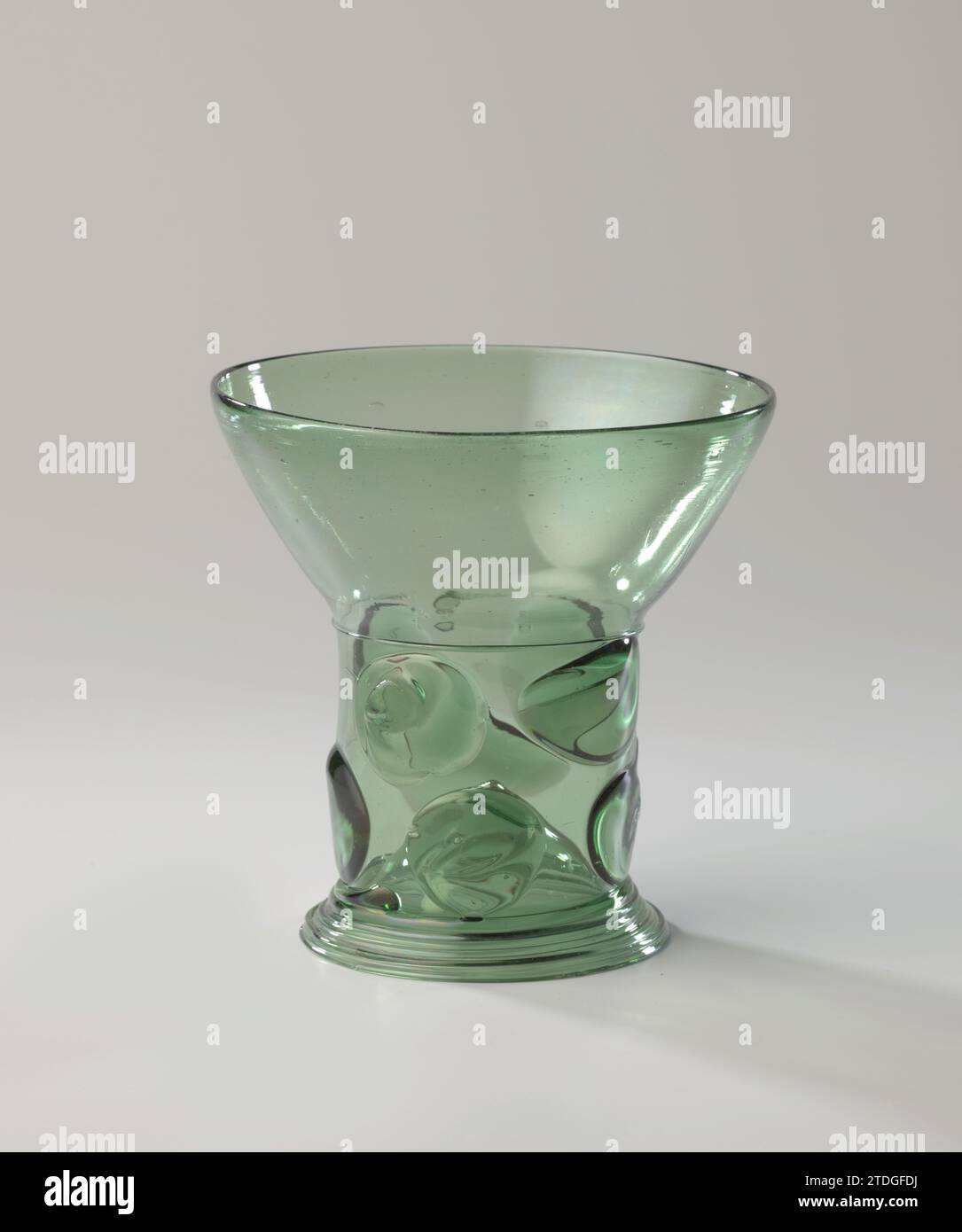 Berkemeyer with two rows of flat prunts, anonymous, c. 1625 - c. 1675 ...