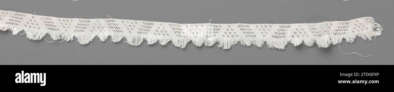 Strip of lace tissue with triangles and triangular frills, anonymous, c ...