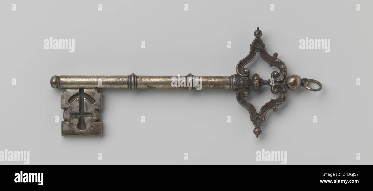 Key, c. 1800 - c. 1900 Key whose hold of four volutes consists and is ...